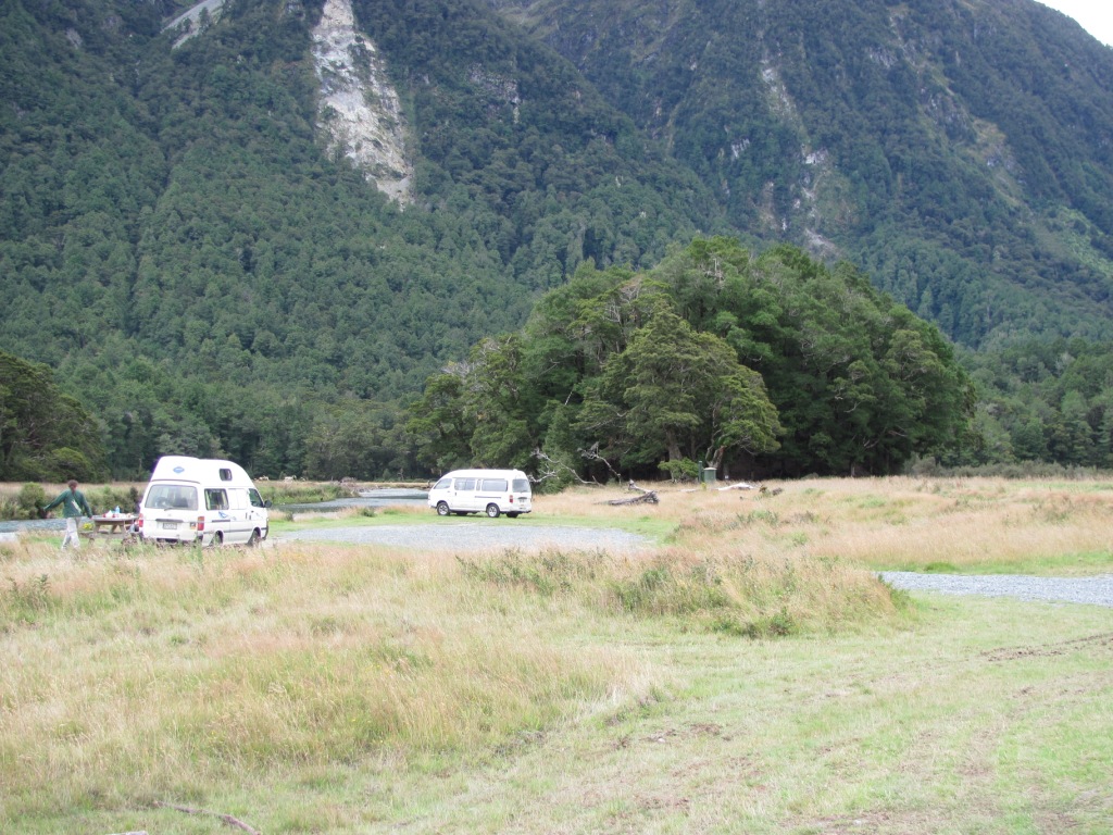 Deer Flat Campsite - Milford Rd - Fiordland National Park, Fiordland ...