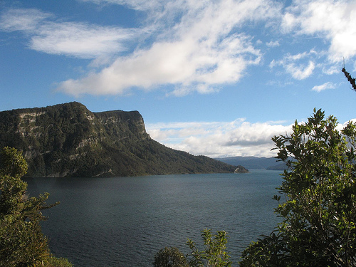 Aniwaniwa Falls Track - Lake Waikaremoana, Out East, NZ - 1 travel ...
