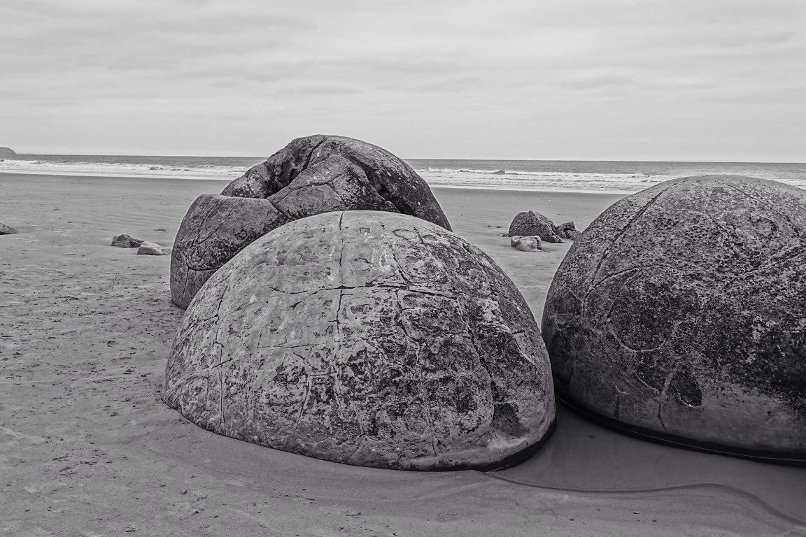 Moeraki Boulders, Coastal Otago, NZ - 97 travel reviews for Moeraki ...